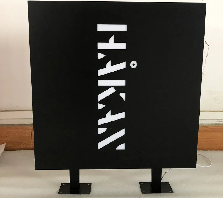 Custom Blade Sign – Lux Signage Co