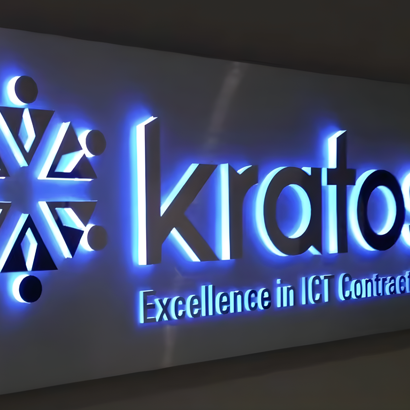 Push-through Lightbox – Lux Signage Co
